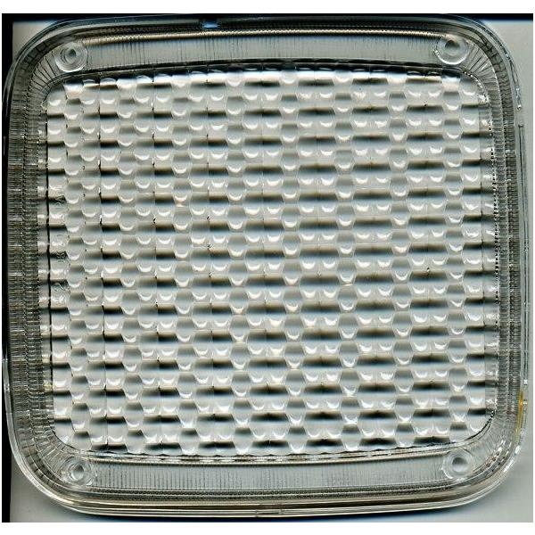 レンズのサイズは共通、ＦＫ、日野の３種類があります。レンズを止めてあるビス間の寸法を確認してください。適合サイズ：縦120mm×横112mm赤