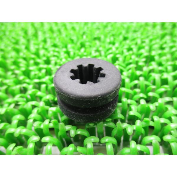 参考データ●メーカー：ホンダ●車名：フォルツァ●刻印：61304-415-000●共用車種：CB250/CB250/ナイトホーク250/CB250Tホーク/CB-1/CB500F/CB900ホーネット/CBR1000F/CBR1100XX/...