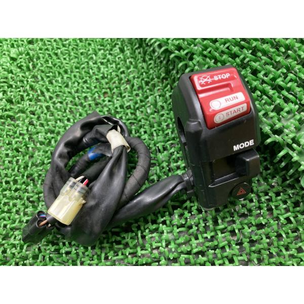 参考データ●メーカー：ヤマハ●車名：MT-10●型式：RN78J