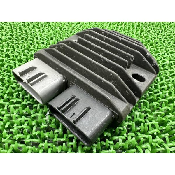 参考データ●メーカー：ヤマハ●車名：YZF-R1●型式：RN09/RN10●共用車種：FJR1300/FJR1300A/XV1700PCロードスターウォーリアー/XV1700PCロードスターミッドナイトウォーリアー/YZF-R1/YZF-R1S