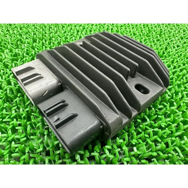 参考データ●メーカー：ヤマハ●車名：YZF-R1●型式：RN09/RN10●共用車種：FJR1300/FJR1300A/XV1700PCロードスターウォーリアー/XV1700PCロードスターミッドナイトウォーリアー/YZF-R1/YZF-R1S