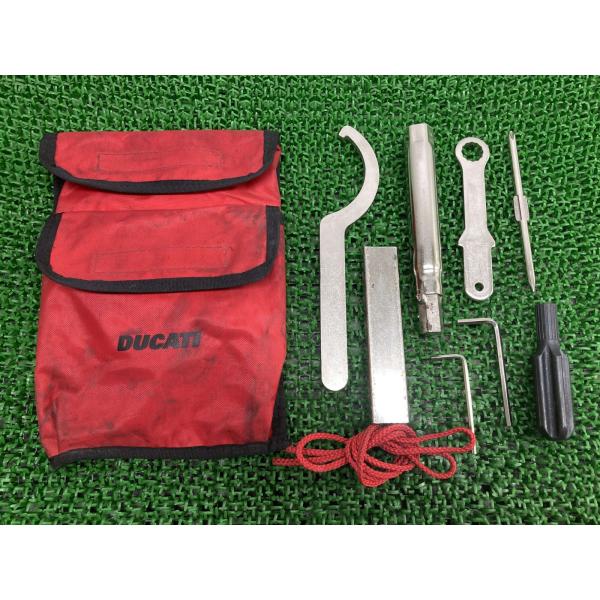 参考データ●メーカー：ドゥカティ●車名：SS1000DS