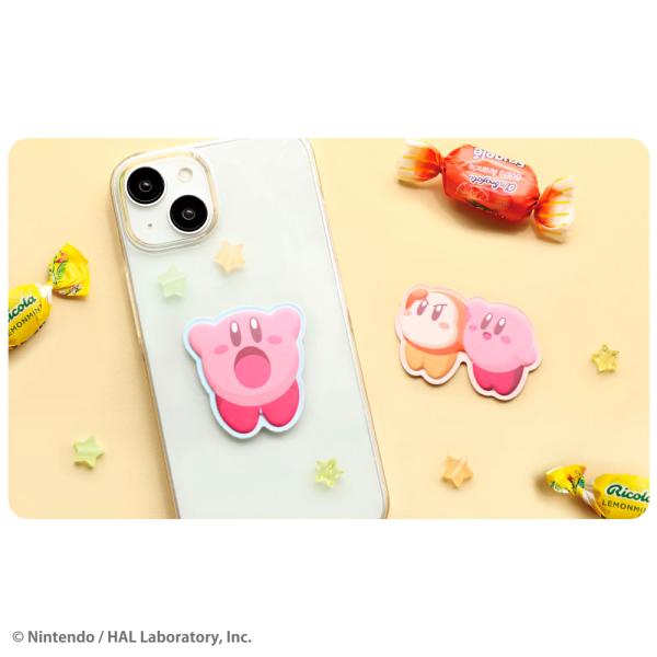 いろんなカービィの表情がかわいいレザー風ステッカーが登場！立体感のあるエンボス加工がポイントです♪サイズ：約H56×W57×D2ｍｍ以内素材：合成皮革◎プレゼント包装はお受けしておりません◎商品の品質については万全を期しておりますが、万一破...