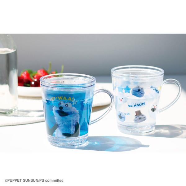 キラキラ浮かんでいる星やホログラムを楽しめる。パペットスンスンからウォーターカップが新登場です。サイズ：約H105×Φ87ｍｍ素材：PS◎プレゼント包装はお受けしておりません◎商品の品質については万全を期しておりますが、万一破損・汚損してい...