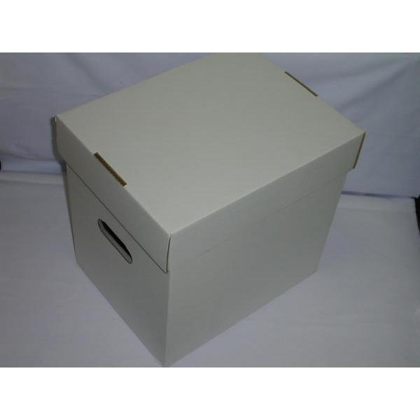 レコード保管用（ＬＰ・ＬＤ用）カートンボックス（白）（未組み立て）×５箱セット品番：Ｃ７２【サイズ】・外寸で約370mm×285mm×深さ340mmＬＰ約６０枚程度収納可能強化段ボールを使用写真では、組み立て品ですが、商品は未組み立てとなっ...