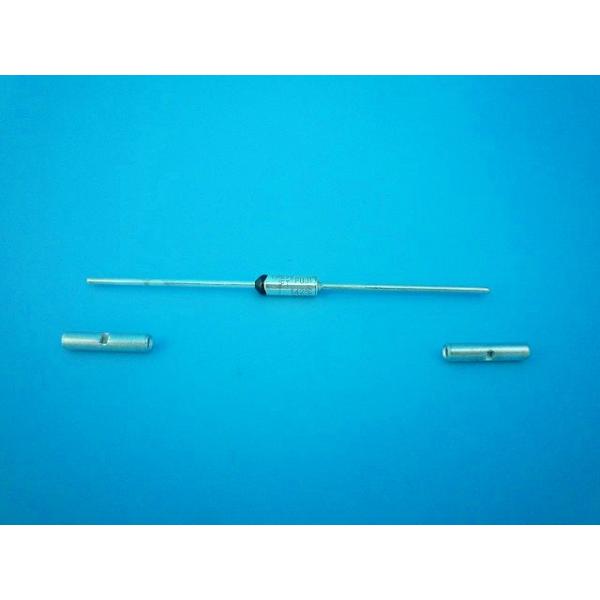 公称動作温度：142℃電気定格：AC250V 15A動作精度：±2℃裸圧着スリーブ(mm2)：0.5〜1.5