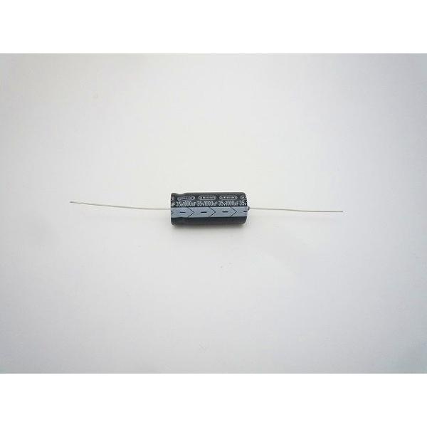 横型電解コンデンサ小型アルミニウム電解コンデンササイズ　Φ12.5mm x 31mm使用温度範囲　-25 〜 +105℃定格電圧　35V静電容量　1000μF静電容量許容差　±20％（20℃，120Hz)特長 FEATURE・民生機器用標準...