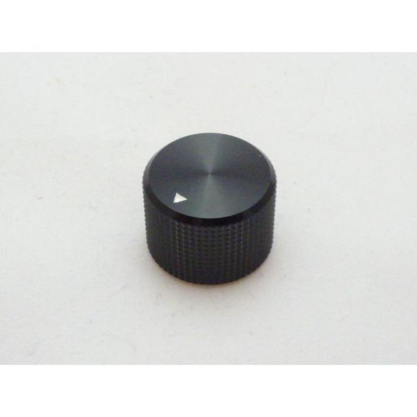 【メタルツマミ Sサイズ ブラック 黒】外径：20φ高さ：14mm軸径：6φサイドからいもねじで固定します