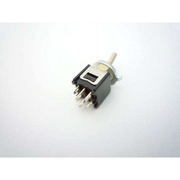 品番：MS600FB回路：DPDT（6P）スイッチ特性：ON-ON電流容量：3A.125V.AC絶縁抵抗：DC.500V 100MΩ以上(MIN)絶縁耐圧：AC.1000V 1分間(Minute)接触抵抗：20mΩ以下(MAX)