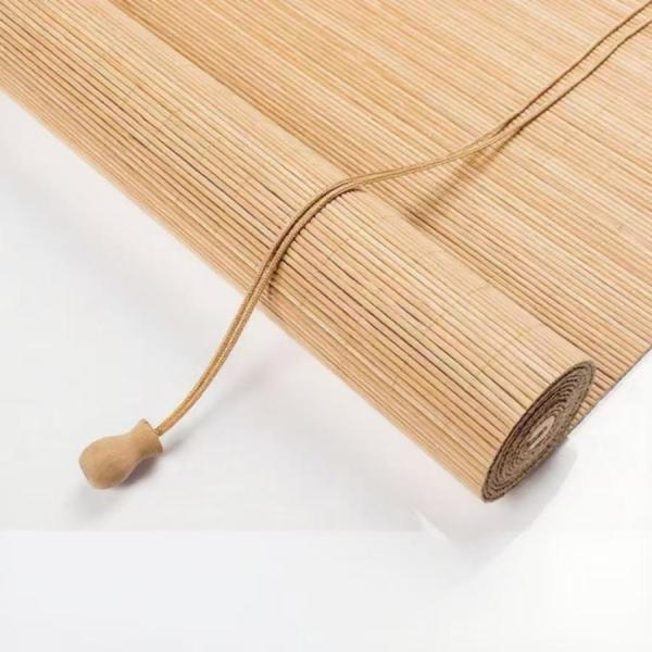 強い日差しを遮ったり目隠しはしたいけど明るさや風は取り入れたい窓におすすめの簾。自然な風合いの竹製で、安価ながら巻き上げ用のコード付きでとても使いやすく、窓の外でも室内でもどちらでもお使いいただけます。当社バイヤーが直接ヨーロッパで買い付け...