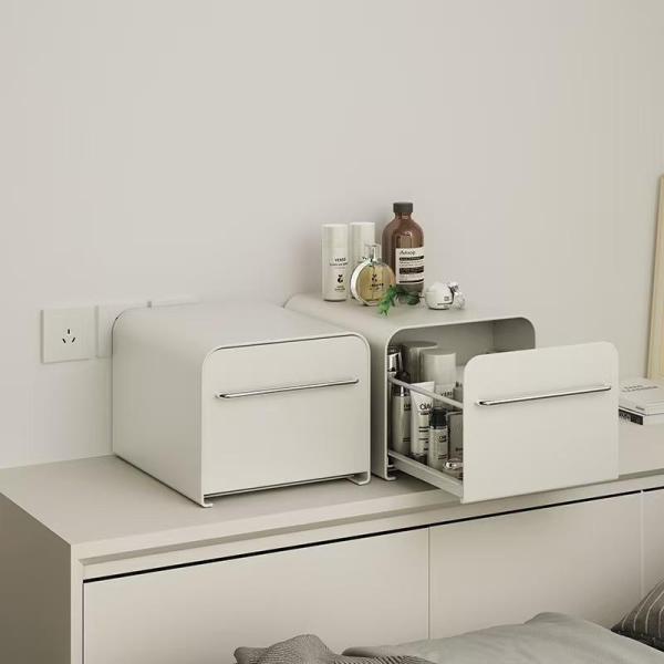 ノンストレス！スムーズな引き出し開閉スライドレール式の引き出しだからスムーズに開閉。たくさん収納しても簡単に引き出せます。開閉時の音が気にならない！静音設計の扉扉に開閉音を軽減するためのクッションが付いているため静音で音が気になりません。外...