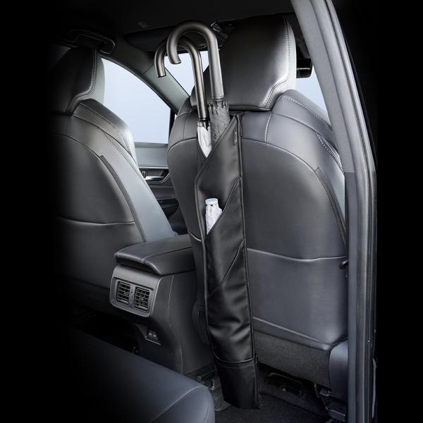 【発売日：2025年05月27日】●上質レザー調の出し入れしやすいカサ入れです。●縦（ヘッドレスト）・横（後部座席/トランク）2通りの取り付けが可能です。●マグネットボタンで開閉がしやすく傘の出し入れもスムーズです。●傘を3本まで収納可能で...