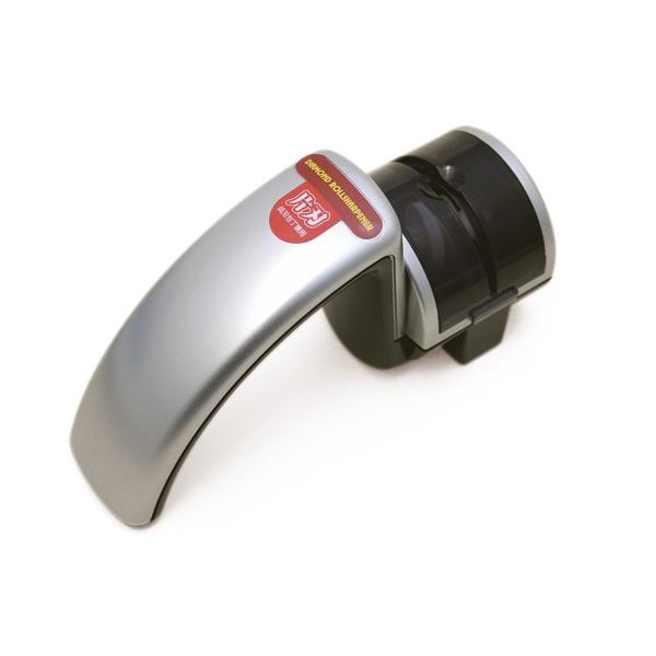 片刃と両刃謙用の包丁研ぎローラーは#1000ダイヤモンド/セラミック。ご使用前に、ローラーに食用油または洗剤等をたらしローラーになじませます。フタをしたら溝に包丁を差し込み前後に軽く10回ほど動かすだけです。管理：テkレtイ