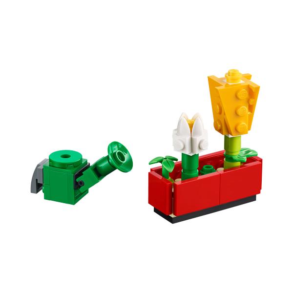 レゴ マンスリーミニビルドシリーズより、じょうろとお花のミニセットです。