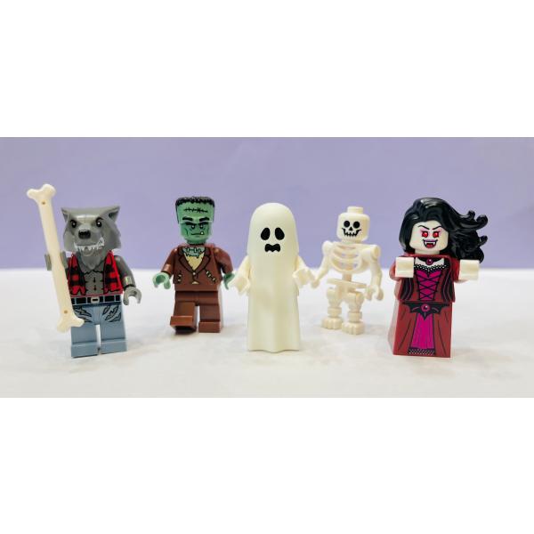 メーカー：LEGO スペック：LEGO純正品・新品未使用パーツのセットです。クリアパックに封入し発送させていただきます。 商品説明：セット内容 オオカミ人間、吸血鬼、オバケ、フランケンシュタイン、スケルトンの5体セットです。 （写真に付属す...