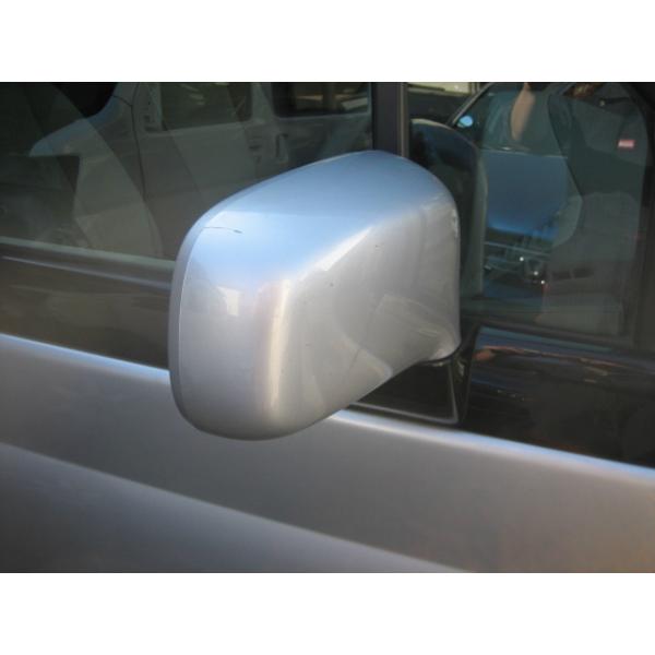 車両情報ホンダ　モビリオ年式　H17年式型式 CBA-GB1　車台番号　GB1-1409931エンジン型式　L15A走行距離　61568kmカラー NH623M　トリム　ーU-S●右ドアミラー電動格納、電動調整問題なく作動していました。動作...