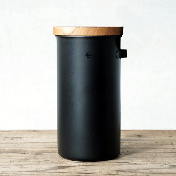 TSUBAME Canister Colors Black  / Hook材質　本体：ステンレス・アクリル塗装　木蓋：チーク材容量　600ml（コーヒー粉：約210g  コーヒー豆：約200g）ステンレスボディにマットブラックの塗装を施した...