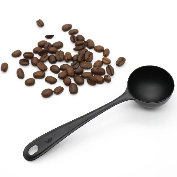 TSUBAME Coffee measuring spoon MB材質：ステンレス、アクリル塗装容量：コーヒー粉 すり切り約8g / 山盛り 約10gマットブラックのシンプルなコーヒーメジャースプーン。金属角の産地、新潟県燕市で制作されてい...