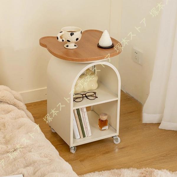 【発売日：2025年10月04日】【優れる素材】こちらの丸型サイドテーブルは高密度MDF板材+金属で作られます!丈夫で耐久性に優れています!掃除しやすくて擦り傷に強いです、長期間使用できます!コンパクトで移働に便利で、リビングルームに置いて...