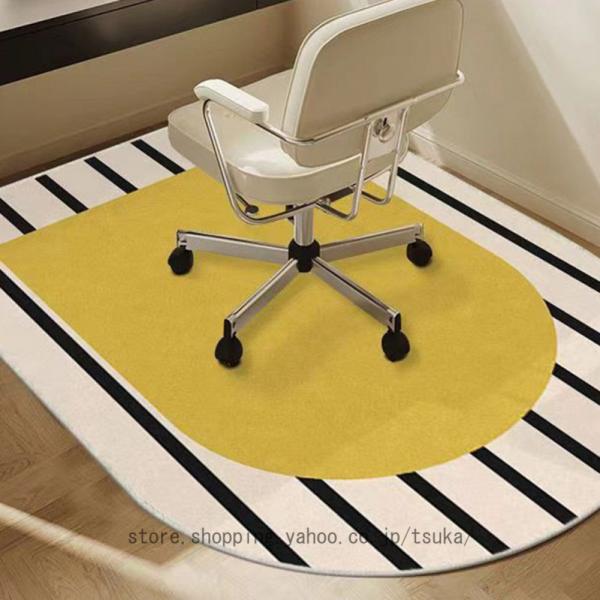 【発売日：2024年03月14日】素材：ポリエステル商品の特徴★椅子を引いたり、移動をしたりと動きの多いダイニングで気になっていた、音を軽減致します。また、フローリングの傷つき防止にも最適です。床やフローリングを傷から守ります。★夜中にゲー...