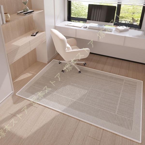 【発売日：2025年08月15日】素材：ポリエステル商品の特徴★椅子を引いたり、移動をしたりと動きの多いダイニングで気になっていた、音を軽減致します!また、フローリングの傷つき防止にも最適です!床やフローリングを傷から守ります!★夜中にゲー...