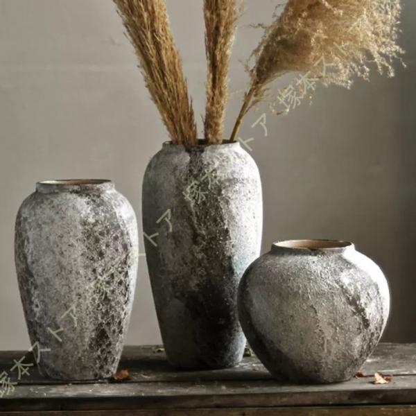 【発売日：2025年12月02日】■ご自宅用はもちろん大切な方へのプレゼントにもぴったりな商品です!■お庭のお花や、お散歩途中み見つけた草花を生けるにもちょうどいいサイズです!ご注意■こちらの商品はハンドメイド製のため、ガラスの厚みやサイズ...