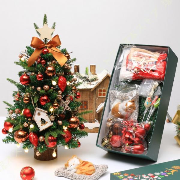 【発売日：2023年10月13日】１、卓上 クリスマスツリー：45cm、60cm。（ツリー+オーナメント+ライト）。２、小型：クリスマスの雰囲気を醸し出す。卓上クリスマスツリーはどこにでも置いて、クリスマスの雰囲気を盛り上げてくれます。お宅...