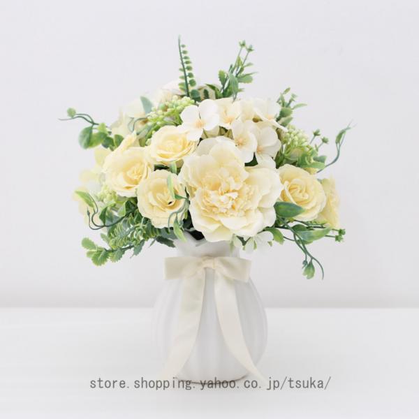 【発売日：2025年04月26日】高品質の絹布の花を使用し、手でカットし、安全で環境に優しく、手で取り付け、カラフルでリアルな画像を使用します。フェイクフラワーブーケ、花瓶１個、お得な造花+花瓶セットです、ギフトにも喜ばれる人気のアイテムで...