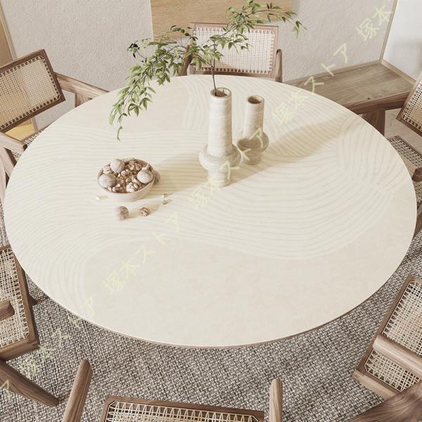 【発売日：2025年09月27日】素材：PUレザー★このテーブルクロスは防水、飛散防止、油防止、傷防止、汚れ防止、防塵機能があります!すべての液体は表面にビーズを形成して、液体がデスクトップに浸透するのを防止します!★撥水、撥油、防汚機能を...