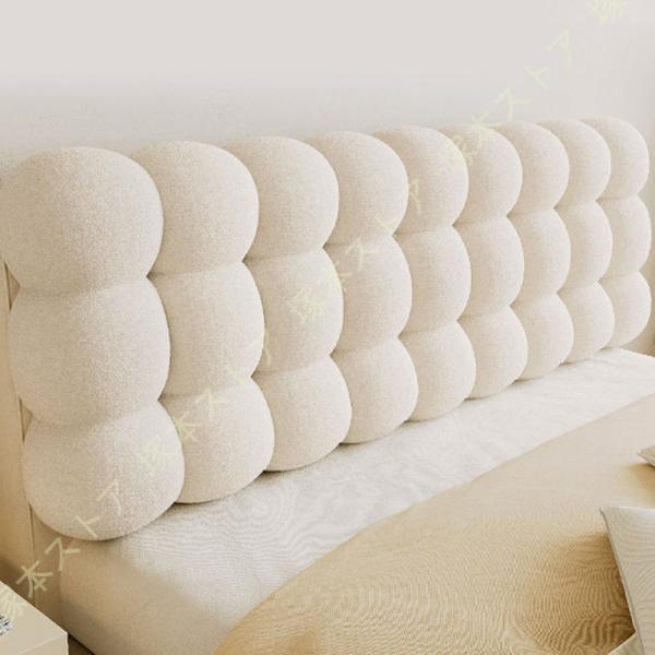 【発売日：2025年06月17日】素材：フランネル サイズについて：【A=ベッドボードなし　取り付け方法】ヘッドボードのないベッドに適しています。ベルクロを引き裂き、製品を壁に貼り付けます。【B=ベッドボード付き　取り付け方法】固定ストラッ...