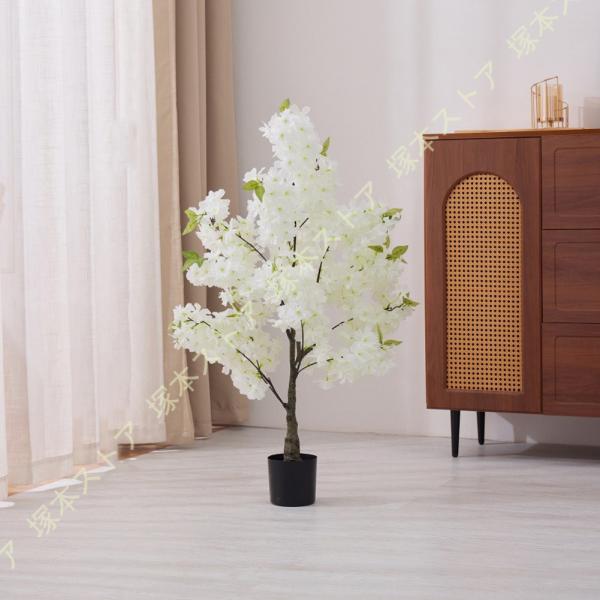 【発売日：2025年09月30日】■素材：本体・葉=PE■ フォルムを自由に調整できる!■ ペットや小さなお子さまがいても安心!■ 長期不在でもそのまま飾れる!■ 植物アレルギーの方にも配慮できる!■ フェイクグリーンは、リビングやキッチン...