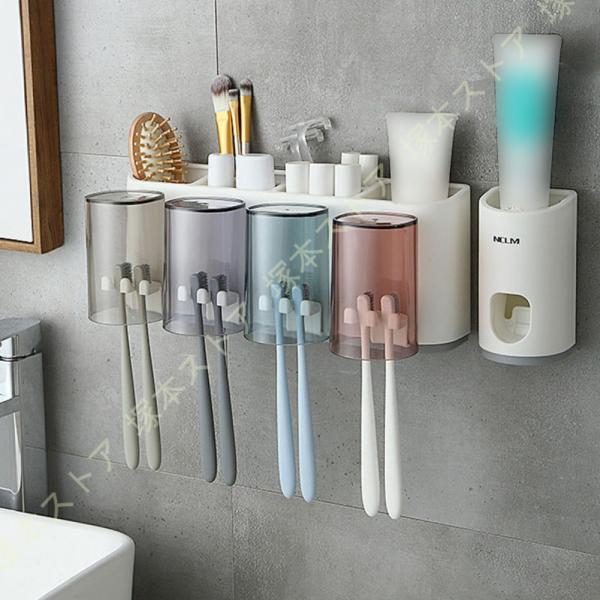 【発売日：2023年03月02日】商品の説明フィルムフックを貼り付けるだけの簡単取り付け。毎日使うコップを片手でサッと取り出すことができます。 取り付け簡単、壁掛け式で、スペースを節約して便利な歯ブラシスタンドです。急速な排水、乾いた、細菌...