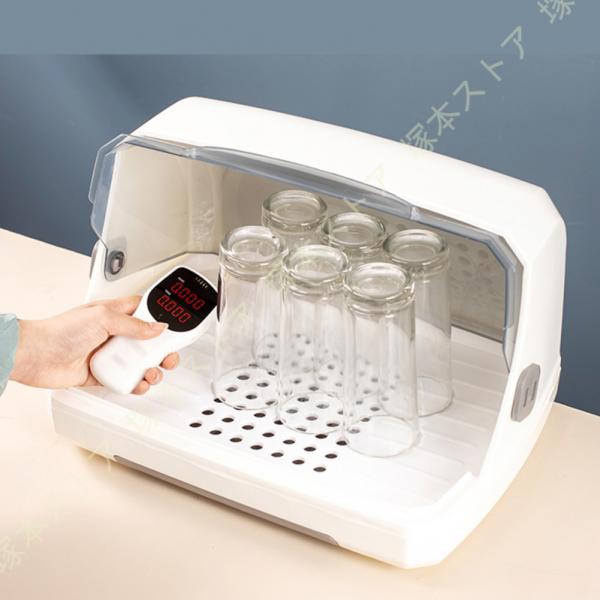 【発売日：2023年02月24日】商品の説明 哺乳瓶ラック は食品グレードPP素材を採用して、無毒無味、安全安心。頑丈な作りで、耐久性に優れる。ハンドル付きのデザインで、外出して携帯するのに便利です。 底部引き出し式の受皿が付いていて、乾燥...