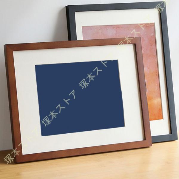 【発売日：2025年06月24日】落ち着いたカラーと線的でシンプルな額縁のデザインで、お部屋のコーディネートに合わせやすいスクウェア額縁です。  洋室や和室、玄関など飾る場所を選ばないのも特徴。 上品なフォトフレームで中の写真を引き立たせて...