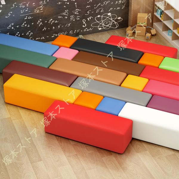 【発売日：2025年07月01日】シートはへたれにくく、コシのあるクッションで優しい座り心地。料理中に一息つきたいときや、玄関先で靴をはくとき、 ソファのオットマンとして…。小さくて可愛いけれど、 何かと活躍してくれるんです。インテリアに合...