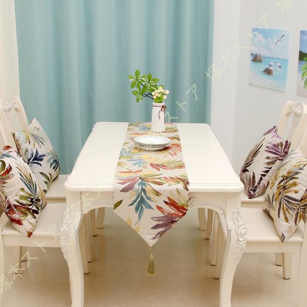 【発売日：2023年02月06日】★テーブルの中央にさらりと敷きこむだけで、ぐっとお洒落な雰囲気を作り出してくれるテーブルランナー!★柔らかく、耐久性があり、環境に優しい、ガラスや陶器の食器、花瓶なども安心して置けます!★テーブルを傷や汚れ...