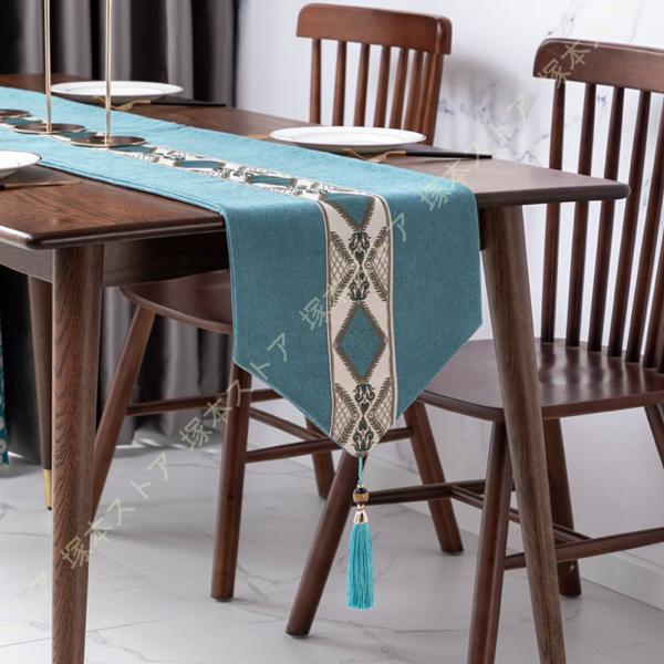 【発売日：2022年08月15日】★テーブルの中央にさらりと敷きこむだけで、ぐっとお洒落な雰囲気を作り出してくれるテーブルランナー!★柔らかく、耐久性があり、環境に優しい、ガラスや陶器の食器、花瓶なども安心して置けます!★テーブルを傷や汚れ...