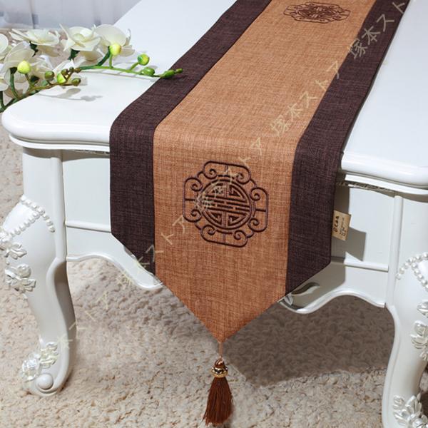 【発売日：2022年09月22日】★テーブルの中央にさらりと敷きこむだけで、ぐっとお洒落な雰囲気を作り出してくれるテーブルランナー!★柔らかく、耐久性があり、環境に優しい、ガラスや陶器の食器、花瓶なども安心して置けます!★テーブルを傷や汚れ...