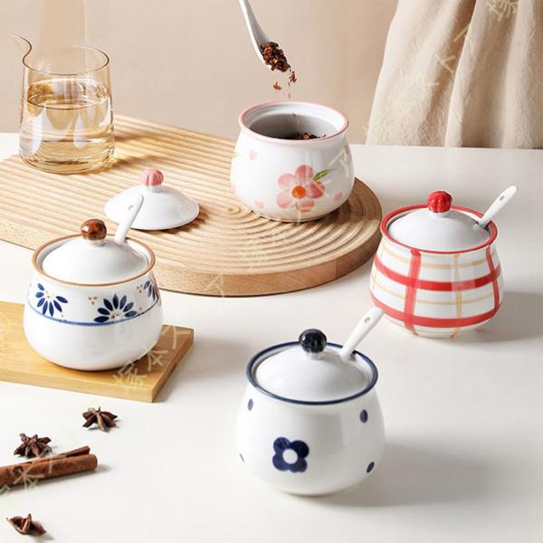 【発売日：2023年03月28日】商品の説明材質：セラミックスSサイズ（330ml）：約7.7×10cm4個セット=S*4、3個セット=S*3、2個セット=S*2、1個=S調味料ボックスは、キッチンをきれいに整頓するのに最適なツールです。耐...