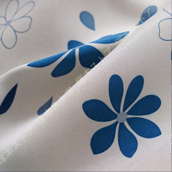 【発売日：2022年10月27日】ハトメ式のため、突っ張り棒に引っかかると生地を全体に伸ばすことができないので、設置場所幅の1.5-2倍ぐらいをお勧めします。 【遮光率（約）80％】 お部屋の間仕切りや目隠しにぴったりな 遮光タイプのマルチ...