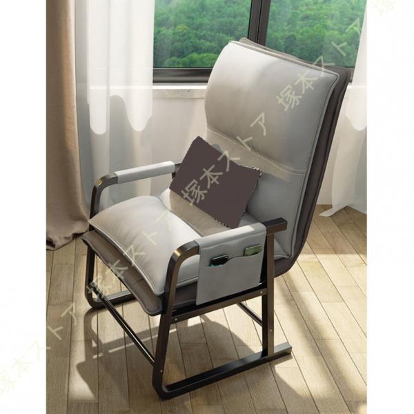 【発売日：2025年11月17日】●商品特徴座り心地を重視したリクライニング機能も5段階あり、自分に合った角度でご使用できます!横幅広めで、ゆったり座れリラックス、ひじ掛け付きで広く寛げます!通気性の良い生地を使用することにより、一年中快適...