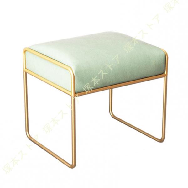 【発売日：2025年01月23日】■ フラットな座面でサイドテーブル代わりにもフラットな座面はサイドテーブル代わりにも。スマホや眼鏡など身の回りのものにサッと手が届いて便利に使えます。■ ダイニングテーブルに合わせて一般的なダイニングチェア...