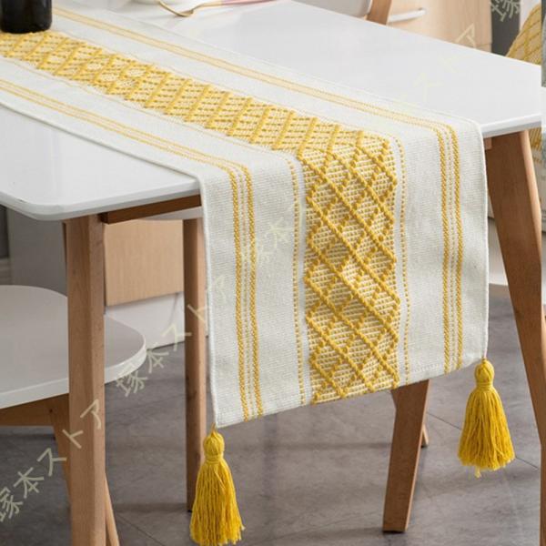 【発売日：2023年09月22日】商品の特徴：・柔らかく、環境に優しい素材で作られています。・ダイニングテーブルにテーブルフラグを敷いて、インテリア小物なんかなんかか置いてみて、お洒落な部屋になります。 そして、テレビ台や整理棚の上に置いて...