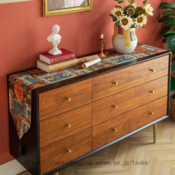 【発売日：2023年08月31日】テーブルランナーのある暮らしおしゃれで実用豪華で美しくお部屋や小物を引き立てます。テーブルランナーを変更すると、ダイニングテーブルのスタイルや毎日の食事の雰囲気が変わります。好きな小さなものをダイニングテー...