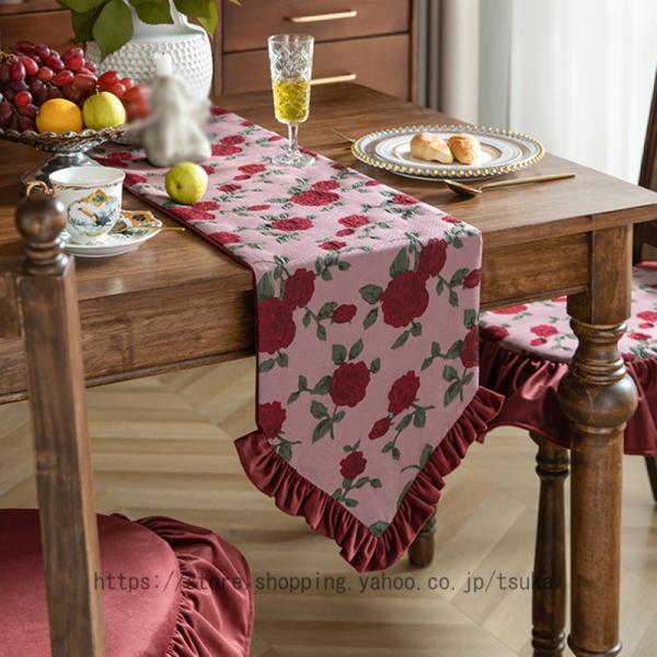 【発売日：2023年08月25日】テーブルランナーのある暮らし・ポリエステル100％のお手入れが簡単です。・洗いやすく、通年使うことができます！おしゃれで実用豪華で美しくお部屋や小物を引き立てます。テーブルランナーを変更すると、ダイニングテ...