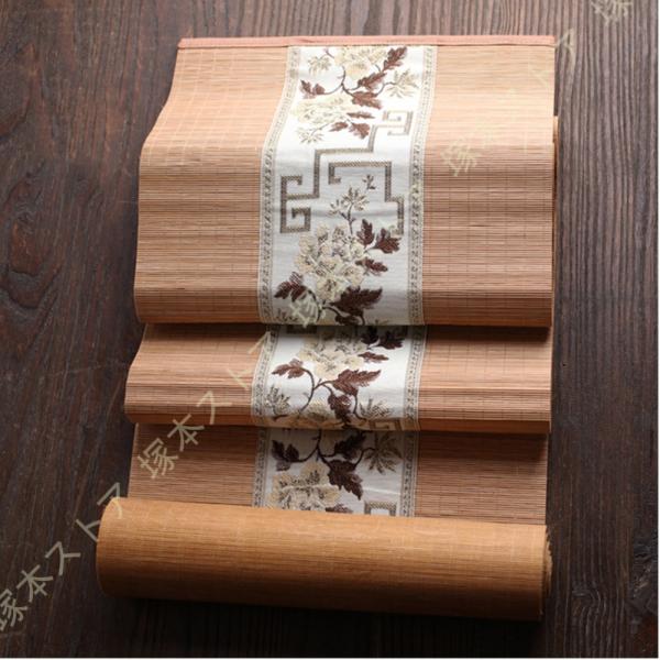 【発売日：2023年07月03日】テーブルランナーのある暮らし良い雰囲気：この北欧食卓ランナーを置くだけで、ロマンチック感が生まれます。 存在感はありますが、お部屋のインテリアにぴったりです。 イベント感を一気に盛り上げる。 いつもの食卓に...