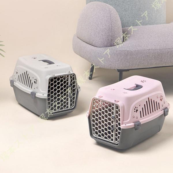 【発売日：2024年12月16日】ペットとの旅行に頑丈でしっかりとした作りのキャリー。□普段のお出かけはもちろん、ペットとの旅行にも使える。□風が通り抜けやすい構造、開け閉めを片手で簡単にできる□脱走されにくい、内部にパーツの露出がないキャ...