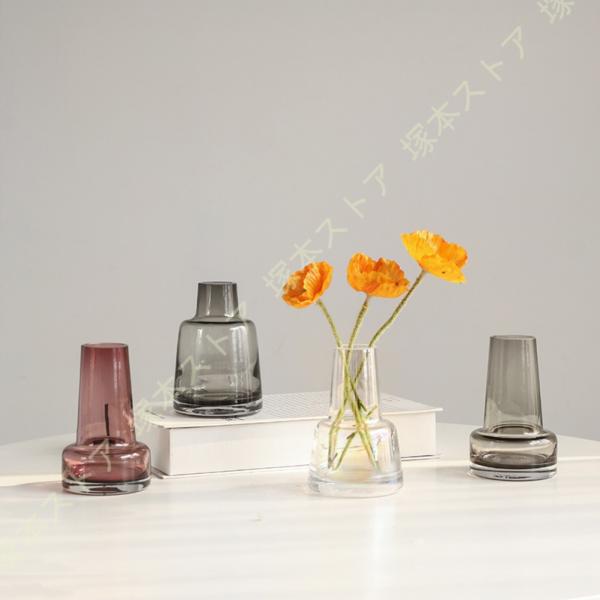 【発売日：2023年09月19日】商品名: ガラス花瓶素材: ガラスサイズ：口径×底径×高さ：3.5*7.5*12cm（スタッフ採寸のため、若干の誤差が生じる場合がございます）場所: 窓辺、玄関、寝室、書斎など透明感 使いやすい、シンプルな...