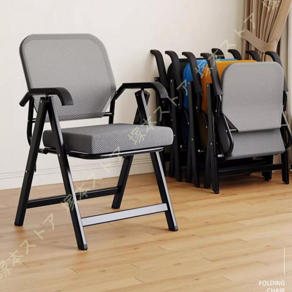 【発売日：2025年09月23日】【商品仕様】商品名: 折りたたみチェア材質：座面：メッシュ 脚：金属 サイズ：幅約52cm奥行約55cm高さ約88cm、床から座面までの高さ:約45cm（ご注意：実寸サイズを測っているため多少誤差がでる場合...