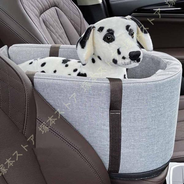 【発売日：2022年10月28日】製品素材：(表地)綿布；(詰め物)pp綿サイズ：(幅X奥行X高さ)：26*48*24cm　このペット用カーシートは6kg以下の犬、猫におすすめです。製品の使用：ペット旅行に適しています。全車種対応：(適用対...